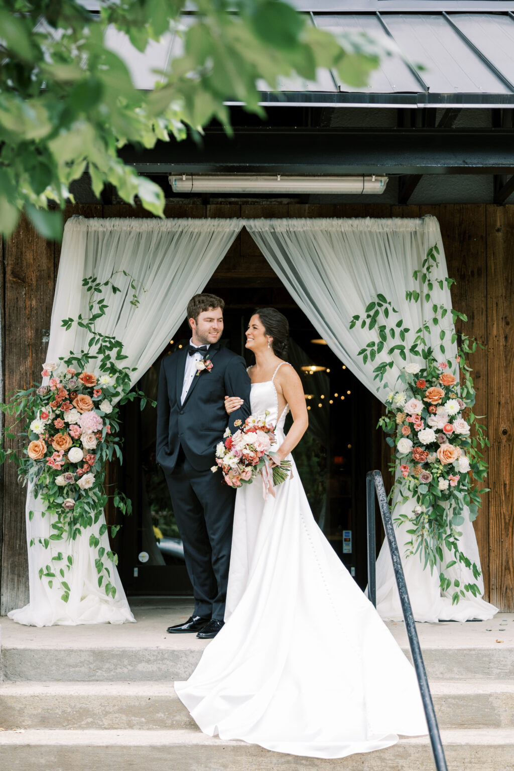 Mariel Broussard & Kalvin Kimbrough - Alabama Weddings